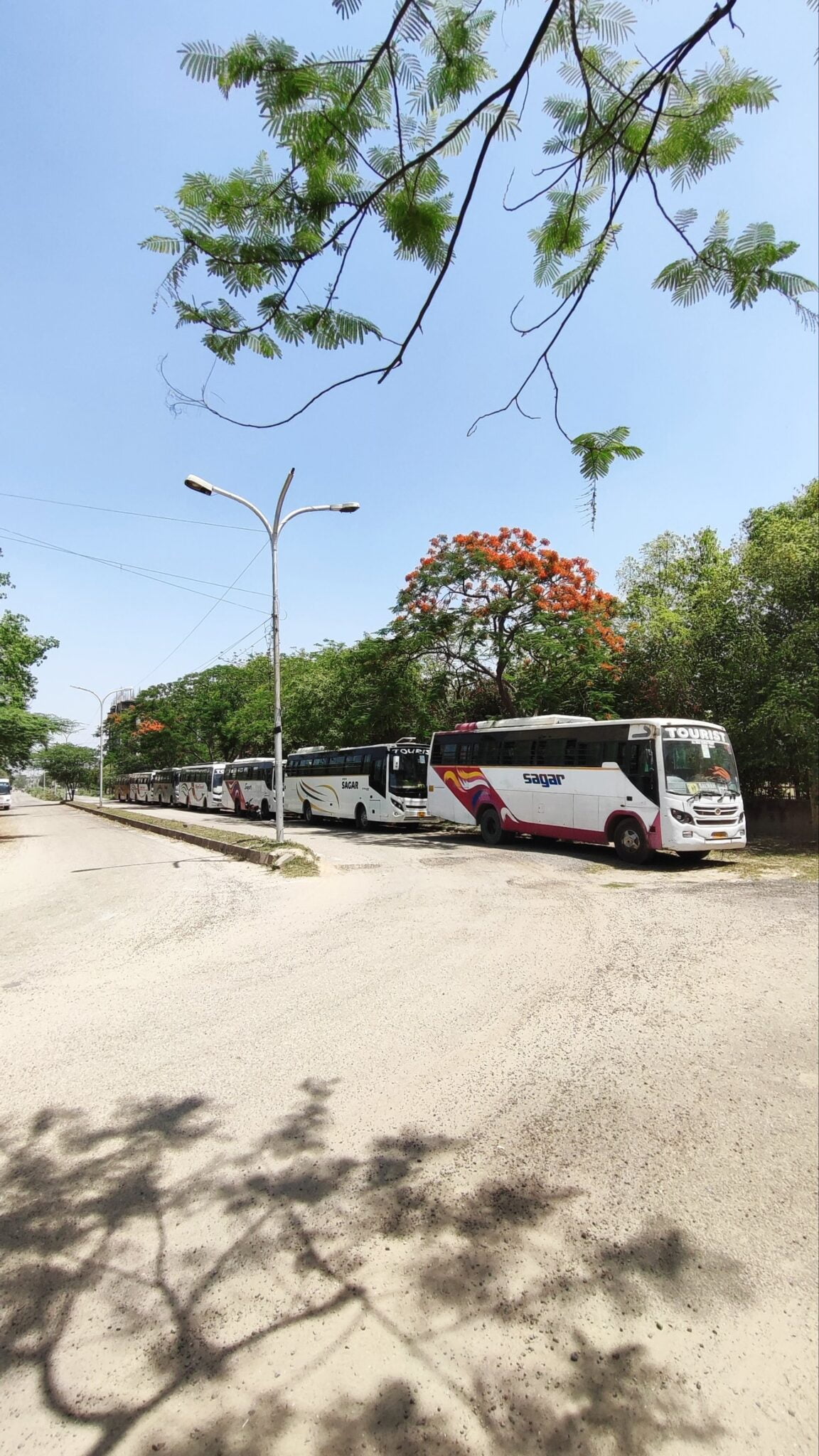 Get Bus on Hire in Gurgaon, 12 to 50 Seater Reliable Bus Rental Service